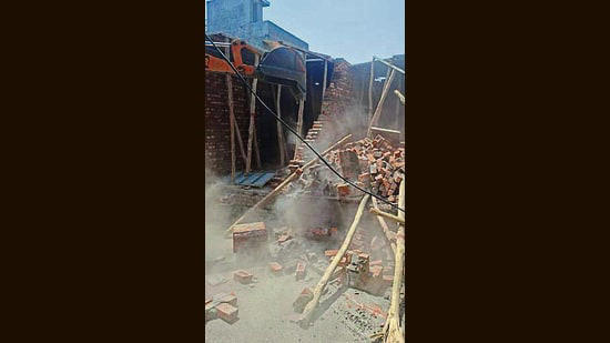 Ludhiana: MC razes shops, structure built beneath high-tension power lines