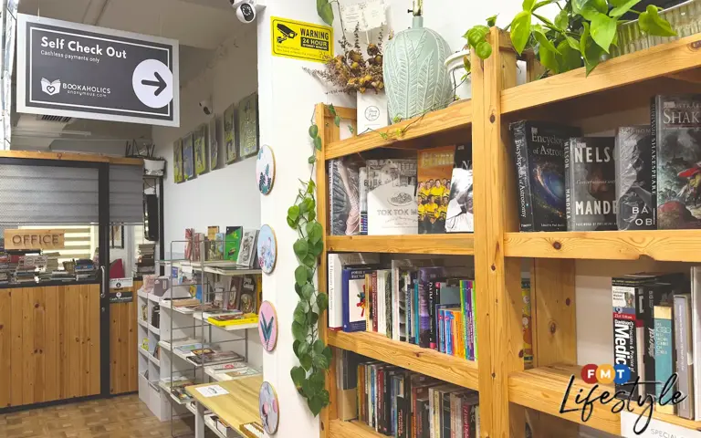 Bookaholics Hub: Where forgotten books find new readers