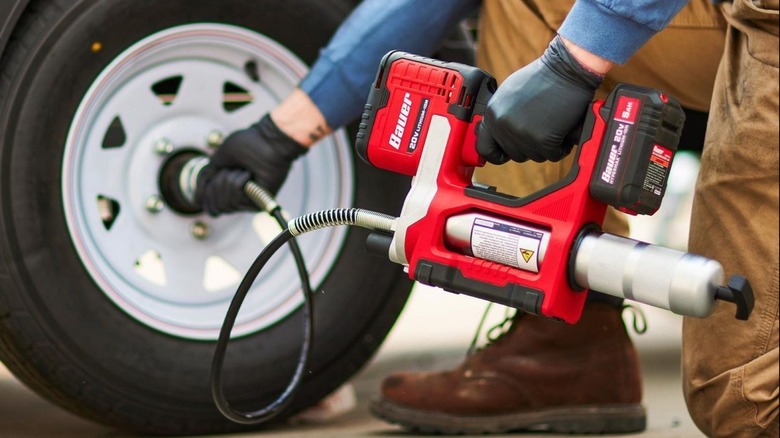 Yes, Harbor Freight has grease guns - here are the options & how much ...