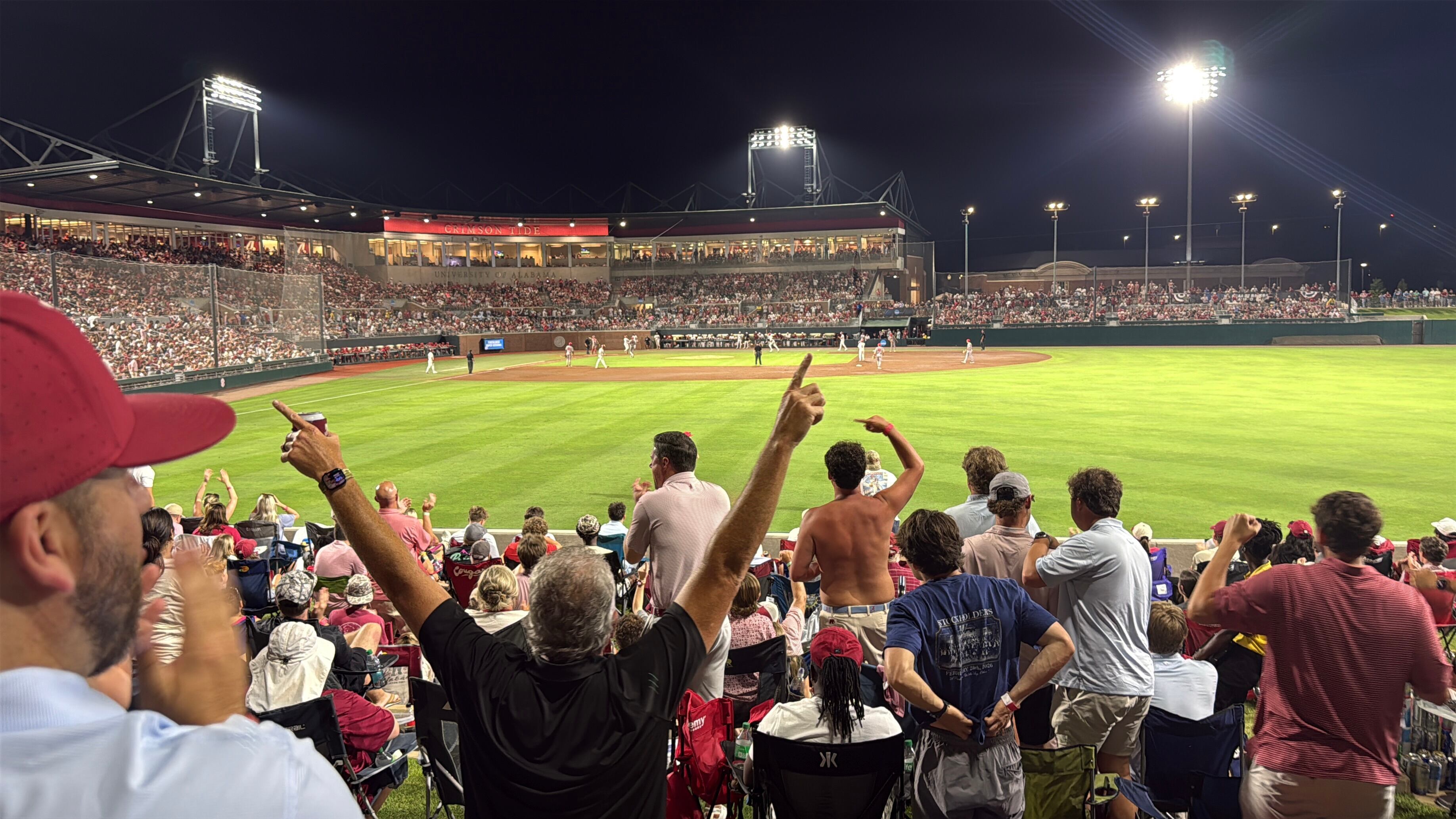 Alabama baseball stifles St. John’s in front of record Super Regional crowd