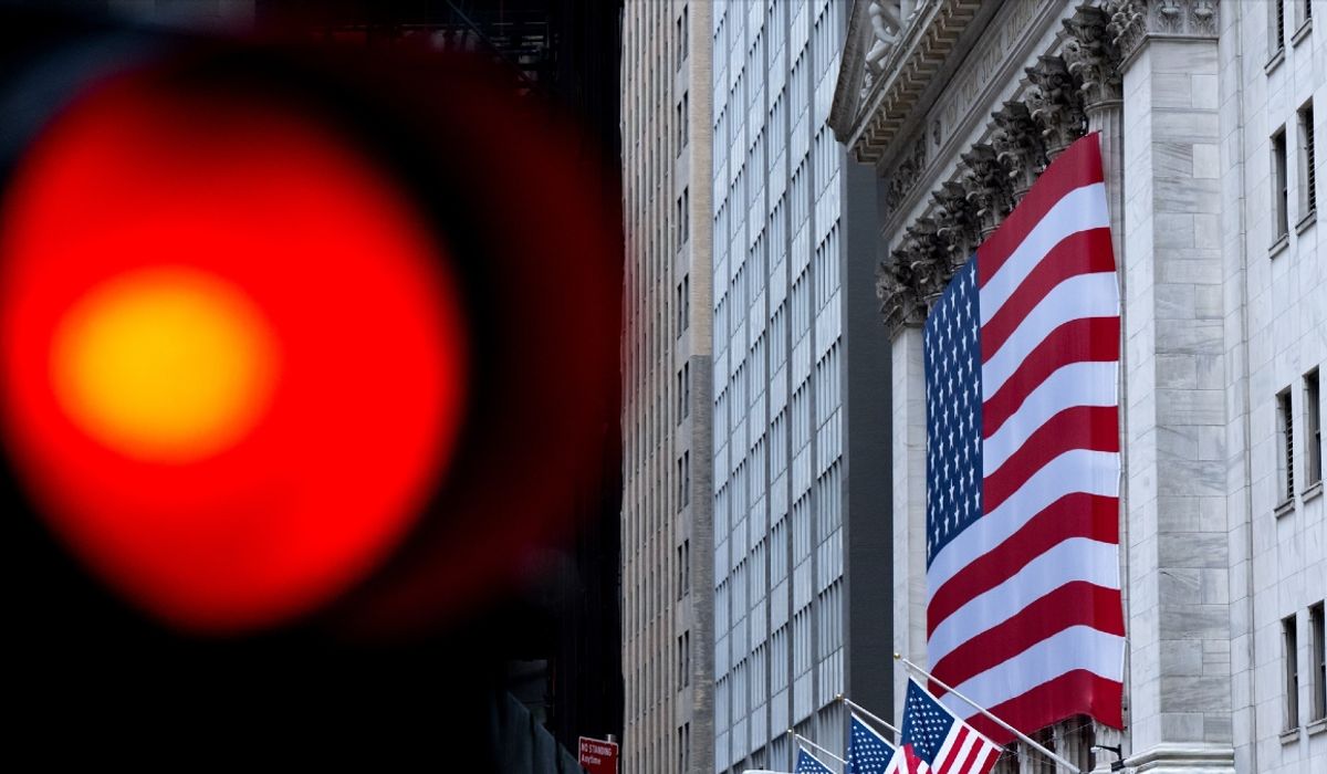 Las 'cucarachas' de Wall Street saltan a Europa y amenazan con desatar ...