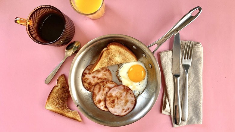 Ranking brands of bacon from worst to best