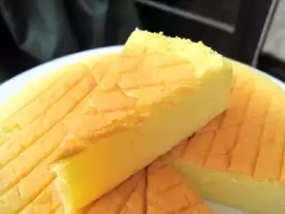 Japanese souffle cheesecake