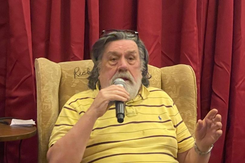 Welsh comedy club where top stand-ups gig is hidden behind ...