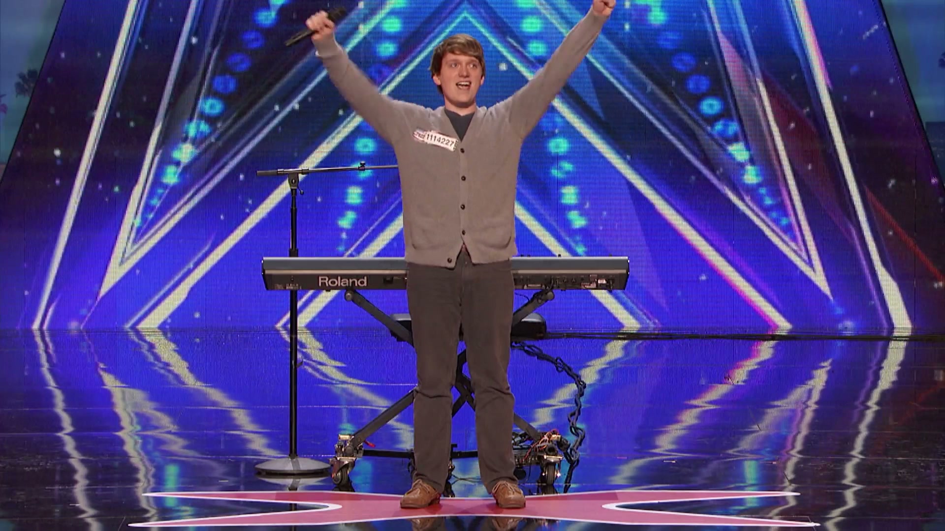 Ryan Beard: Homeschooled singer charms the ladies with humorous tune ...