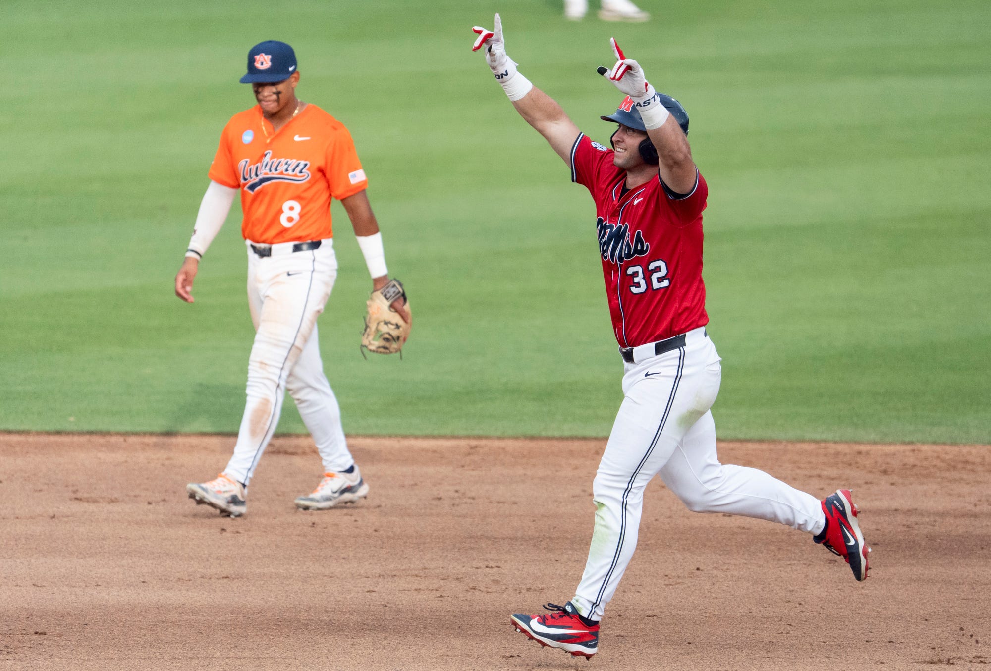 Ole Miss baseball vs UNC College World Series date, game time set