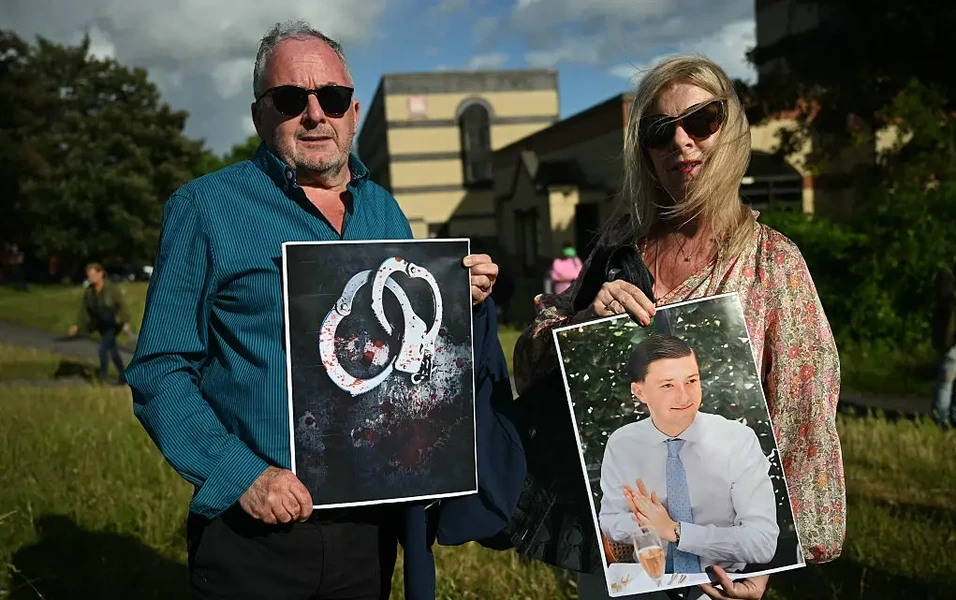 Police under scrutiny after Nowak killer kept dagger in custody