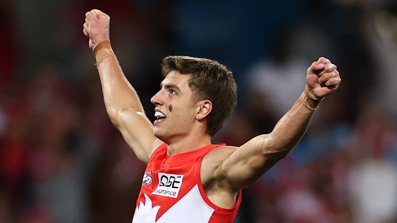 Serong seals it for Swans with last-gasp winner to break St Kilda hearts