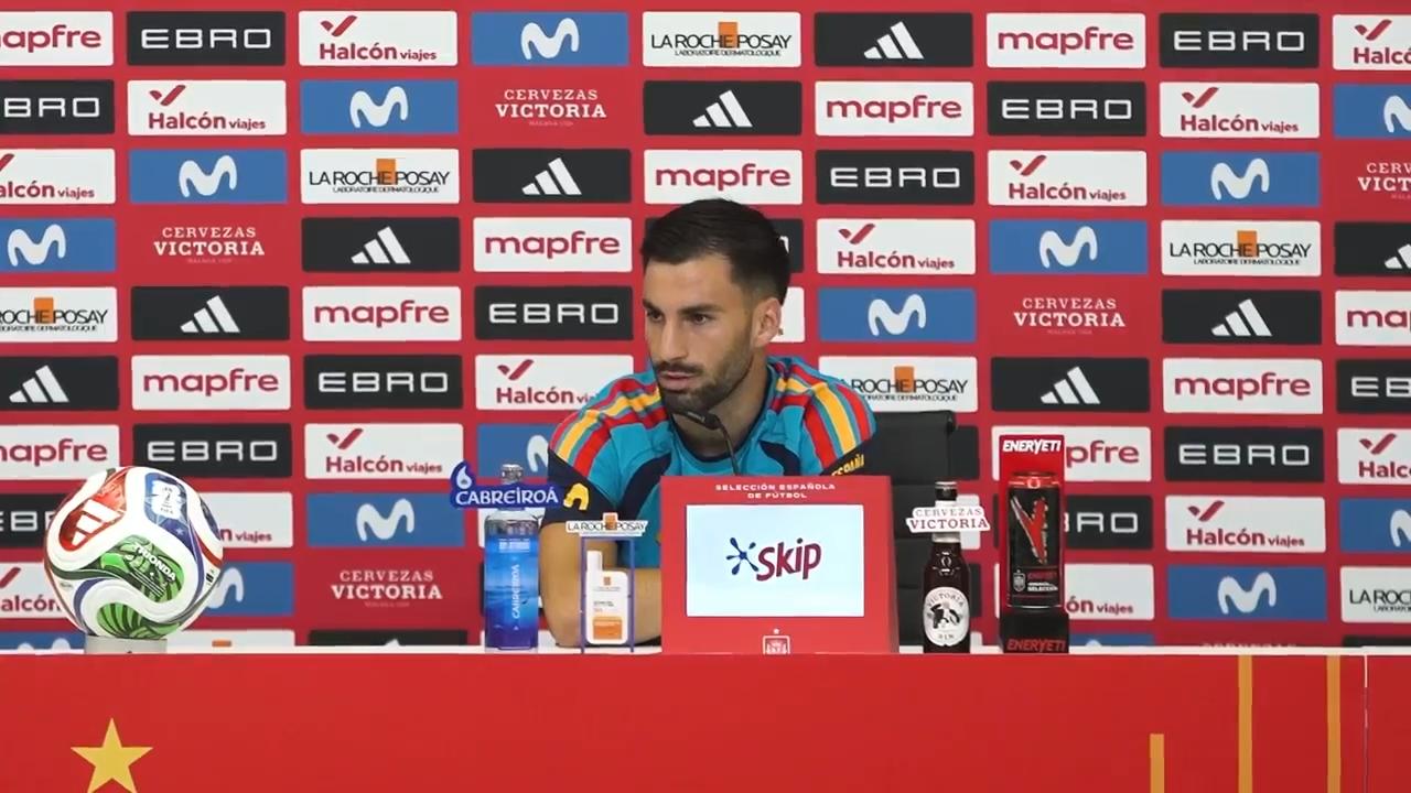 'It hurt us' - Baena on Spain's frustration after losing the No. 1 FIFA ...