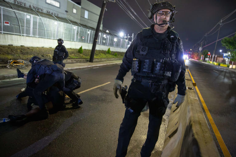 Police ordered 70 protesters to leave a Newark ICE facility — then ...