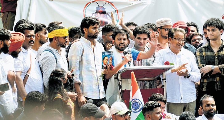 Dogged cockroaches crawl in Delhi corridors of power