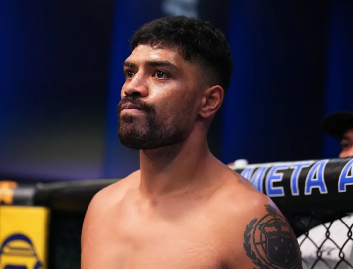 Tafa transported to hospital after leg injury