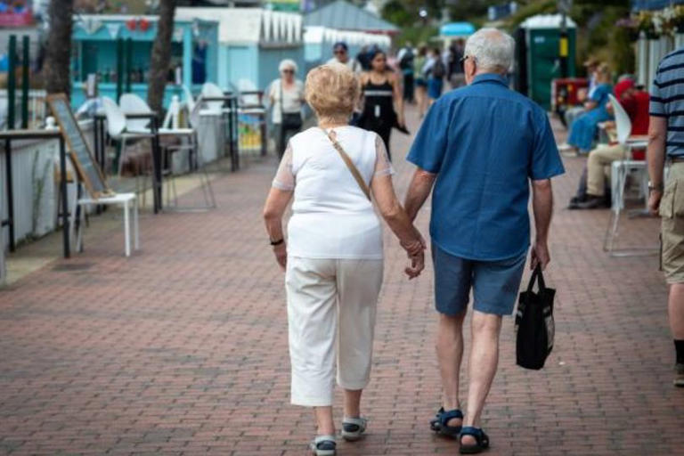 DWP confirms extra £37 a month for people on basic state pension