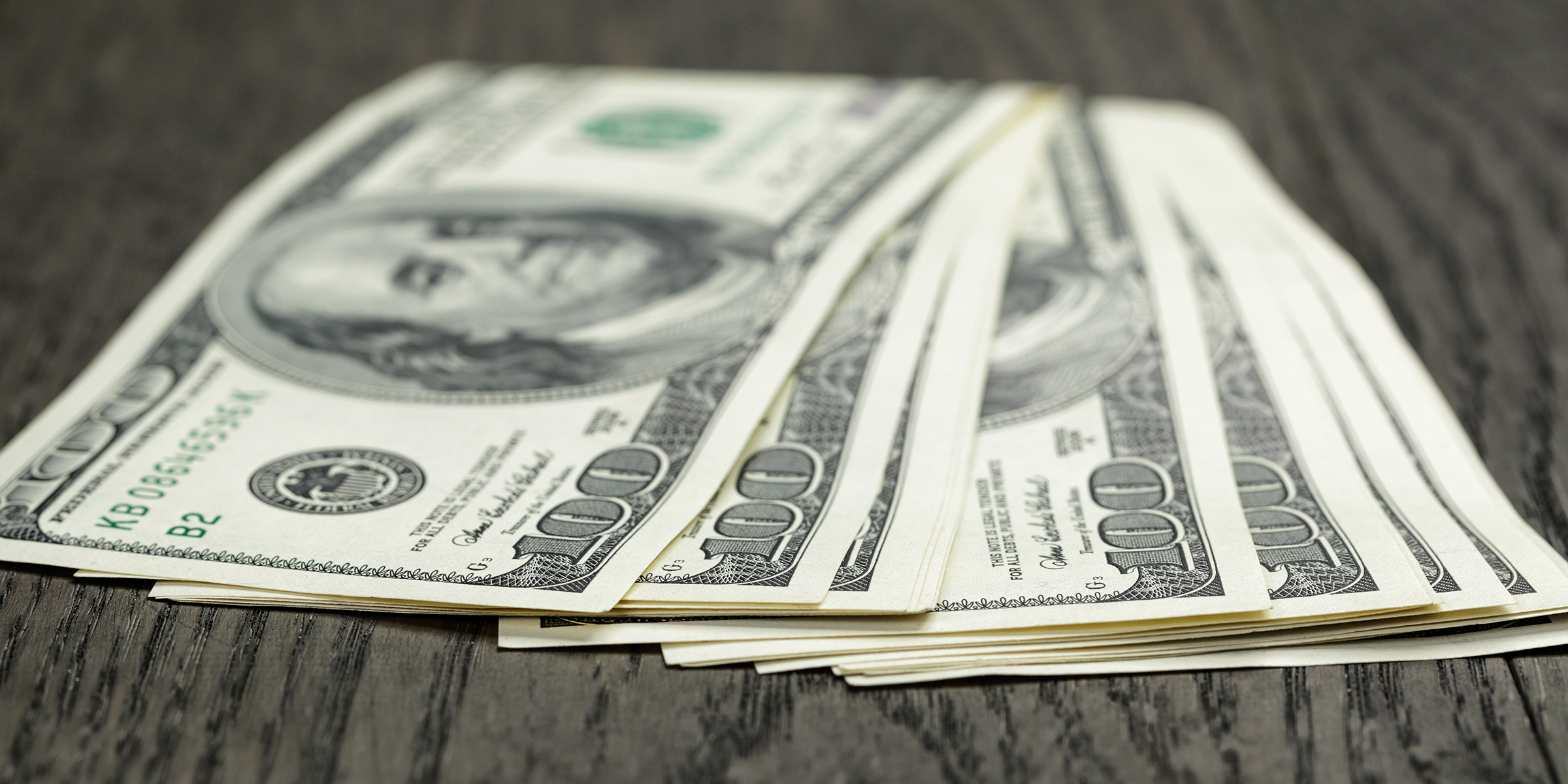 My stepmom was secretly using my little sister's Christmas money – I ...