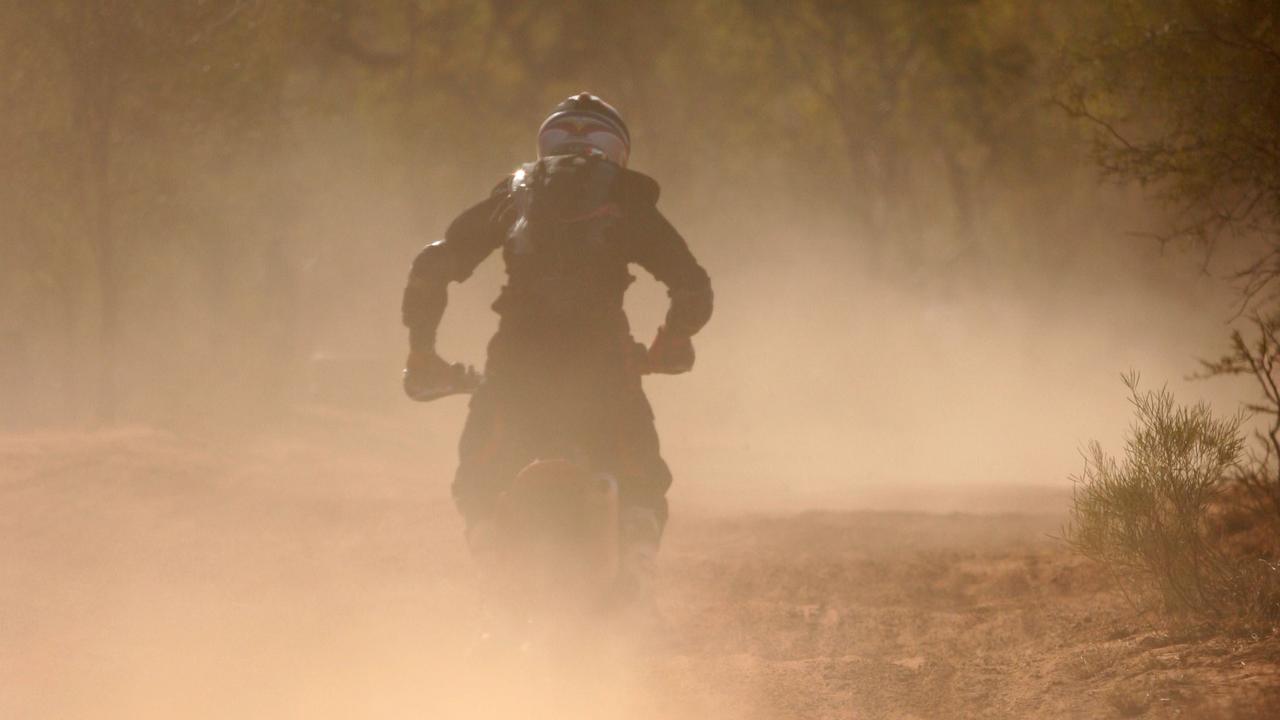 Motorbike rider dies in outback desert race crash