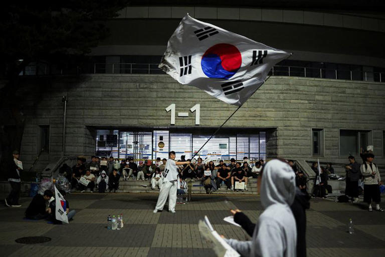 South Korean president orders probe into local election ballot shortages