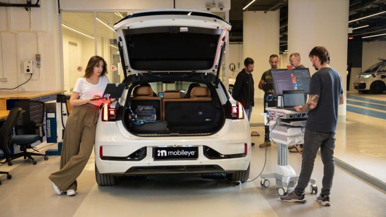 Tesla ditched LiDAR. Mobileye is doubling down on it