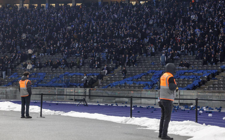 Berliner Polizist soll an Hooligan-Attacken im Olympiastadion beteiligt ...