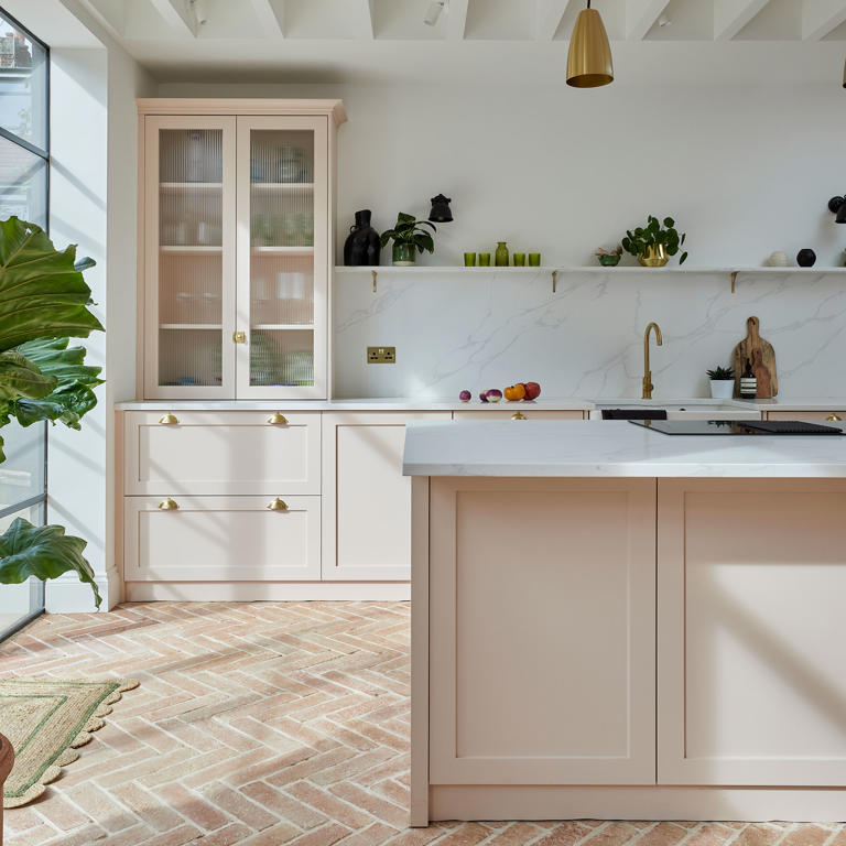 This colour scheme mistake could be making your kitchen feel ...