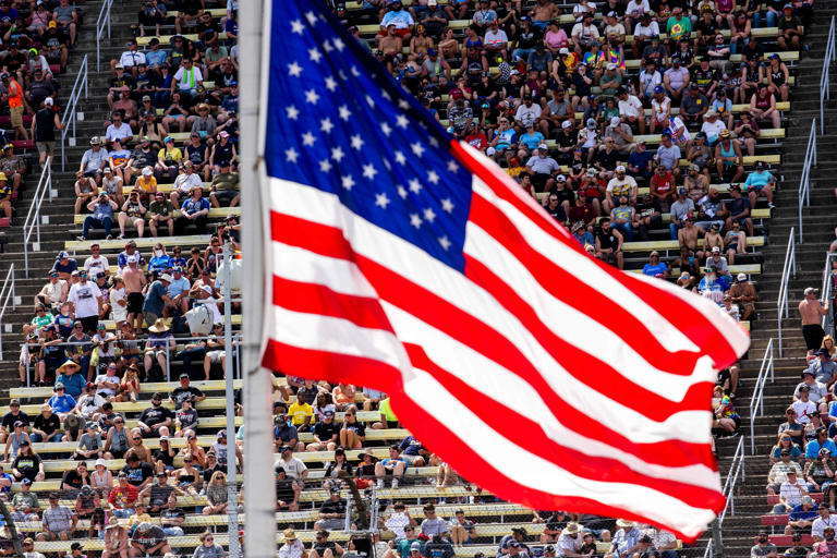 Weather, TV, starting lineup for NASCAR Cup race at Michigan ...