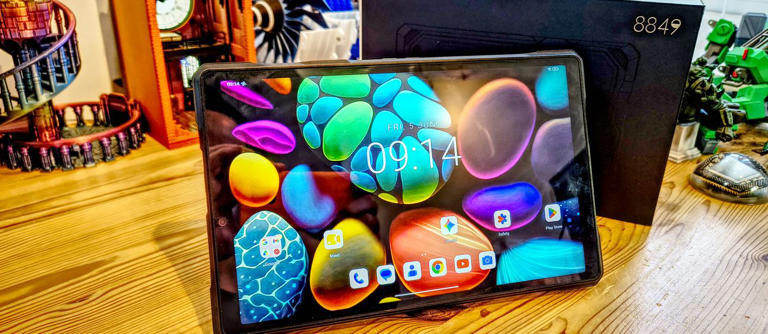 8849 Tank Pad Ultra review: Possibly the best projector on a rugged ...
