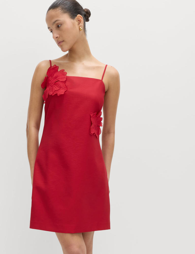 Going to a summer wedding? These 6 dress trends at M&S will ensure you ...
