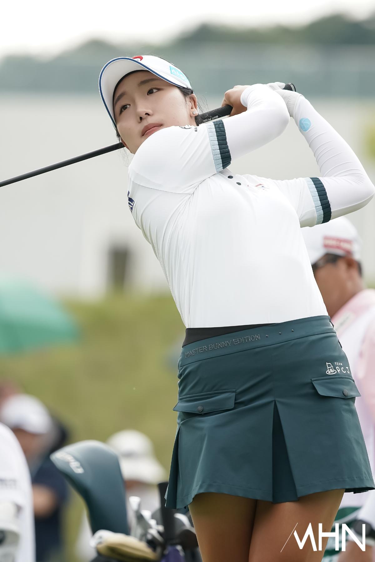 [mhn포토] 이동은, 강하게 날린다