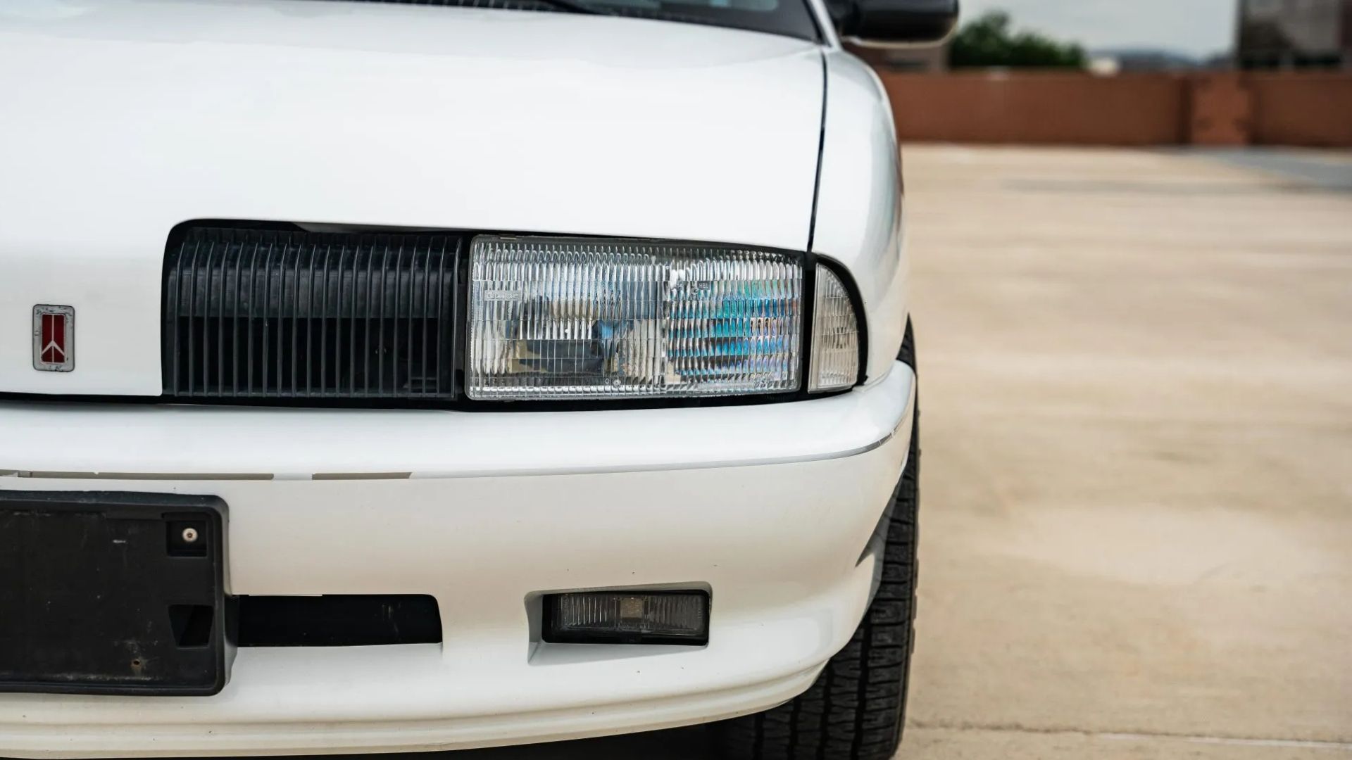 The ugly Oldsmobile that managed to hide a powerful race-derived secret ...