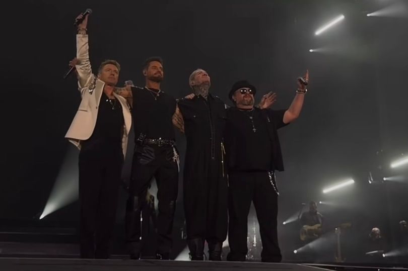 Mikey Graham joins fellow Boyzone members as they take their final bow