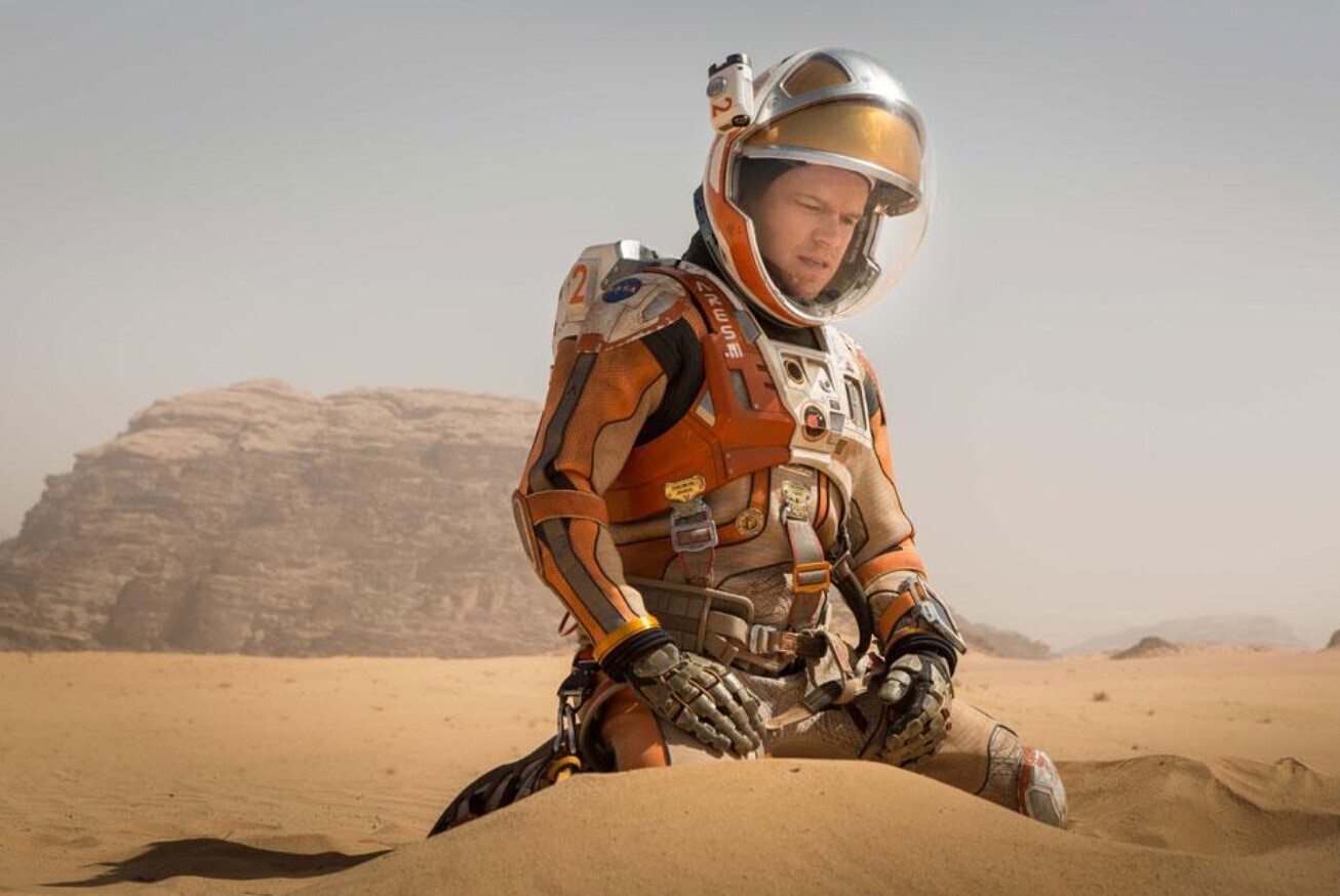 10 space movies, from feel good to feeling dread