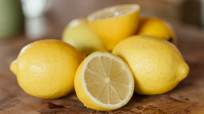 4 clever lemon-scented hacks that deter pests (& 3 that don't actually ...
