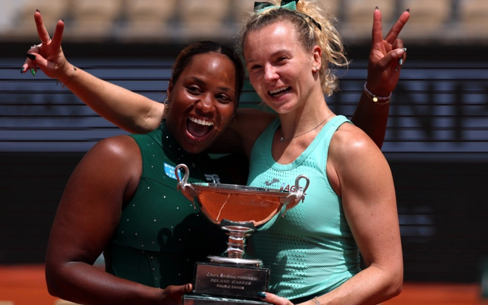 Top seeds Siniakova, Townsend win French Open women’s doubles