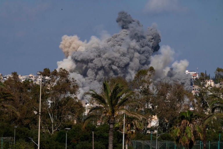 How have countries around the world responded to the US-Israel war on Iran?