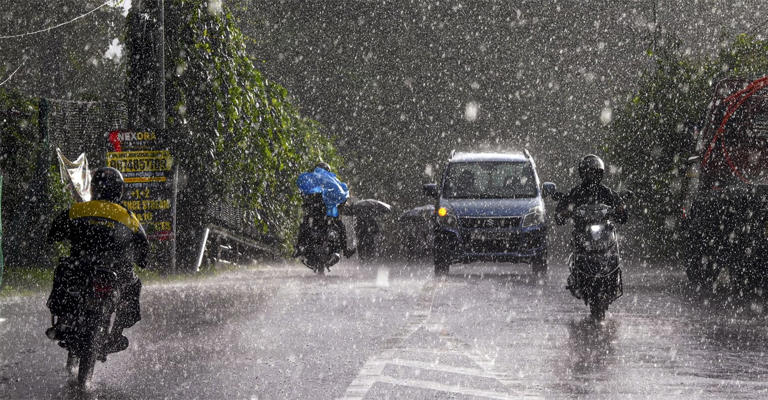 Kerala rain: Holiday declared for educational institutions in 3 ...