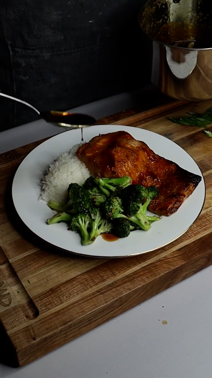 Sweet miso-glazed salmon with sesame