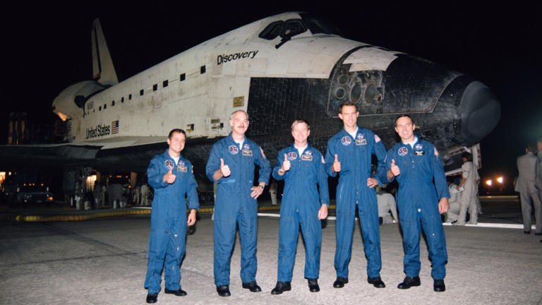 Could meteor storms harm NASA's future moon missions?