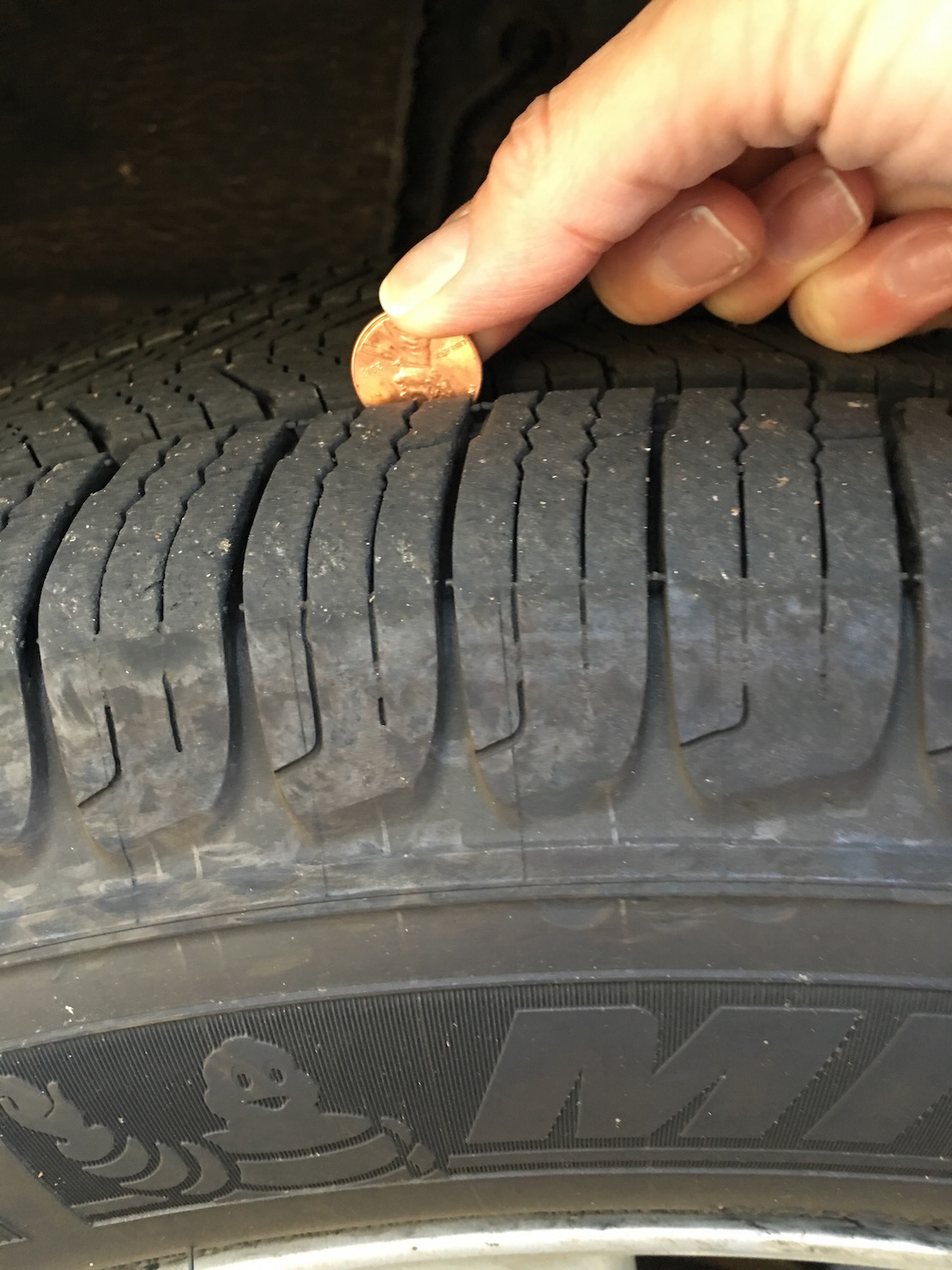 Should you buy new tires from your car dealer? Maybe… here’s how to tell