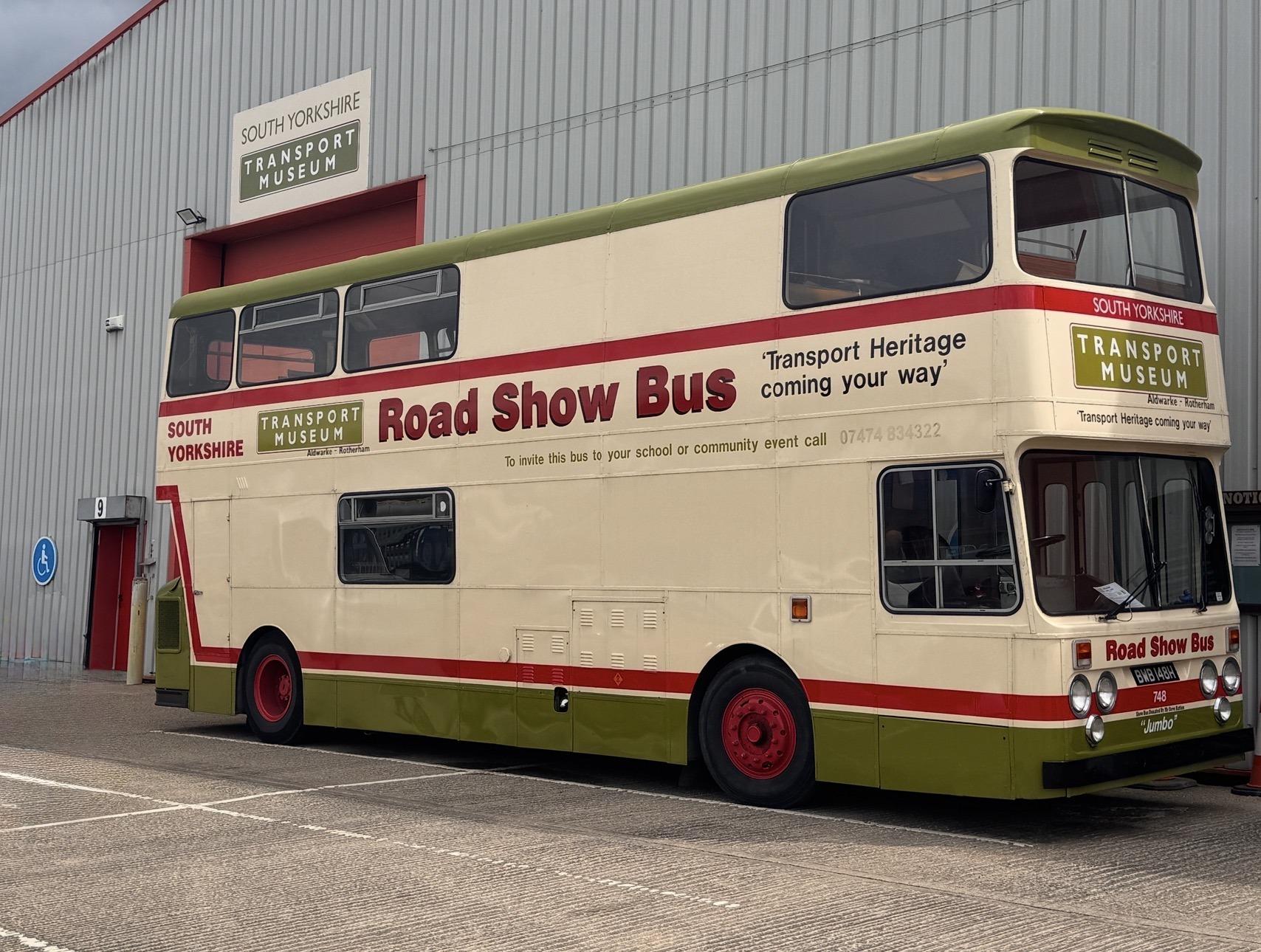 14 nostalgic photos showing historical vehicles from through the years ...