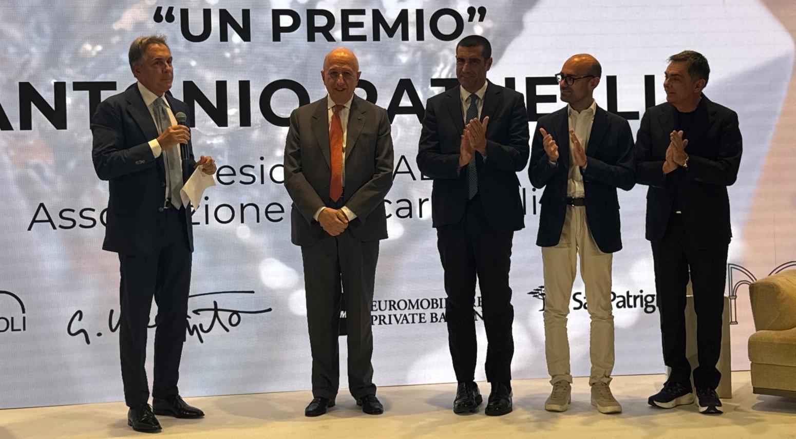 Riconoscimento a Patuelli. Premiato dal MarePineta
