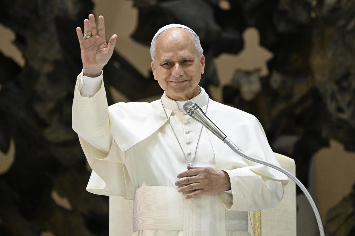 Il ruggito di Papa Leone: così li ha mandati... in pace. Il repulisti ...