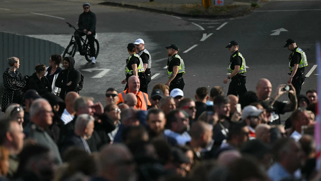 Police under scrutiny after Nowak killer kept dagger in custody