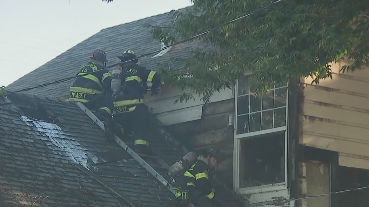 Abandoned schoolhouse on Florin Road catches fire