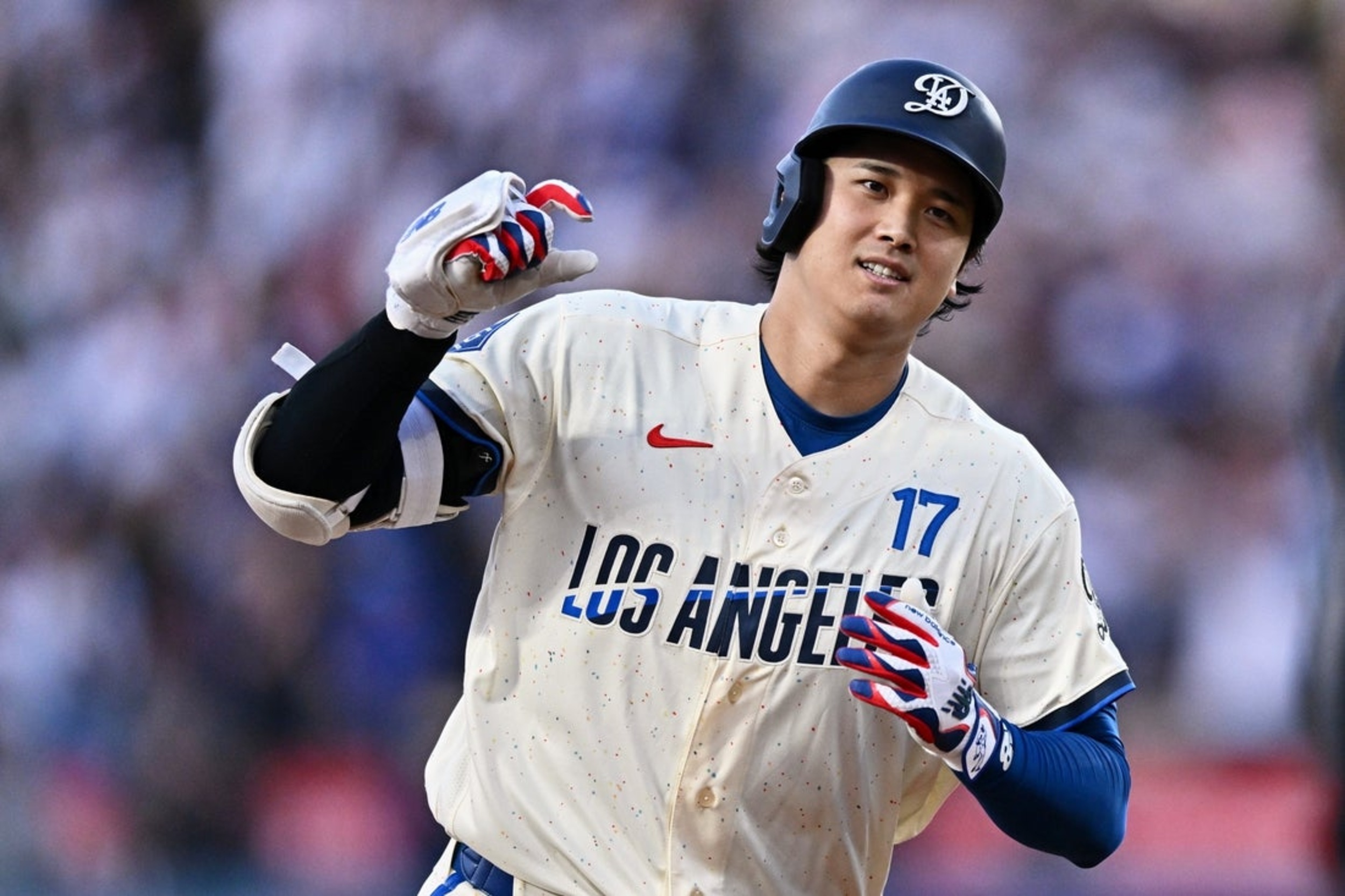Shohei Ohtani homers in 9-run first as Dodgers drub Angels