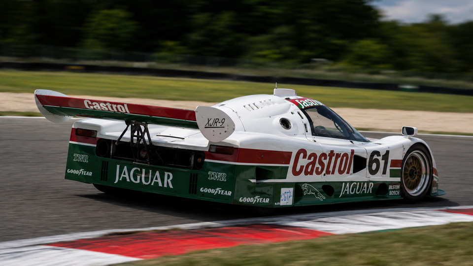 Jaguar XJR-10, son du V6 biturbo à pleine charge sur circuit