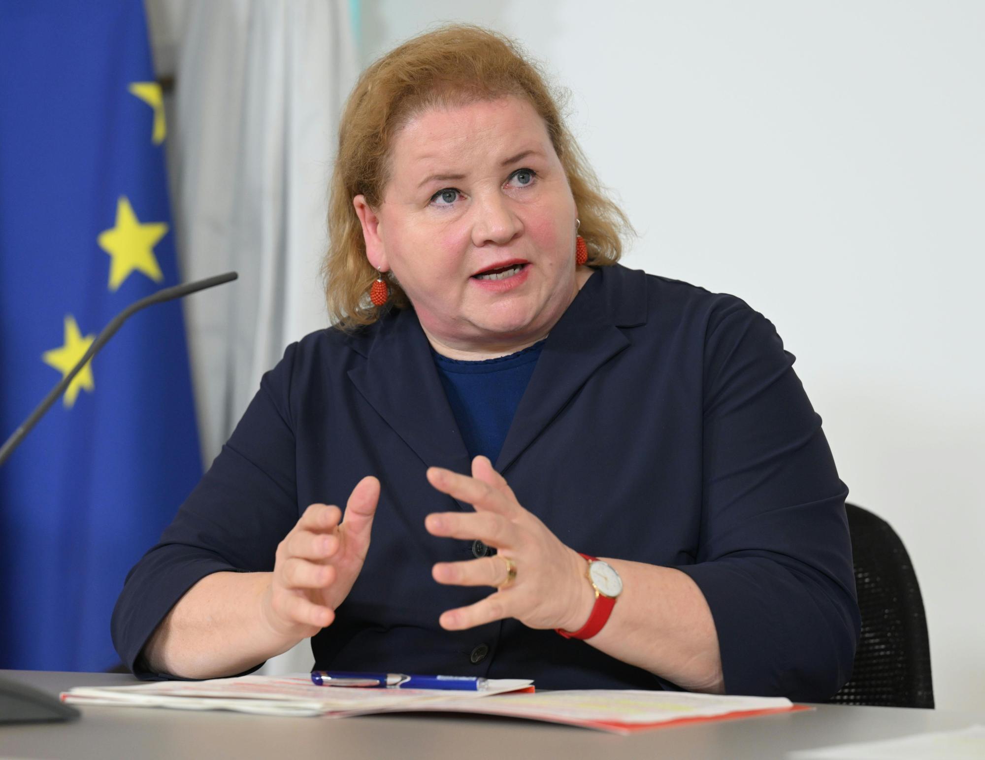 Hickhack um Gehaltstransparenz: Das steht im Entwurf der SPÖ-Ministerin