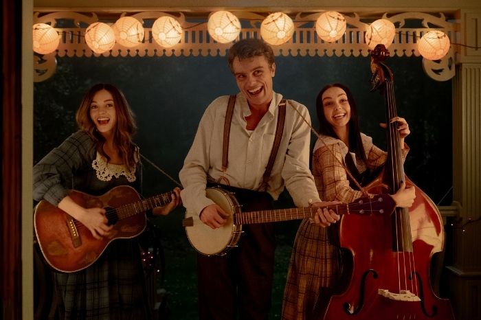 Gen Z stars of 'Scary Movie' say upcoming film is 'one of the craziest ...