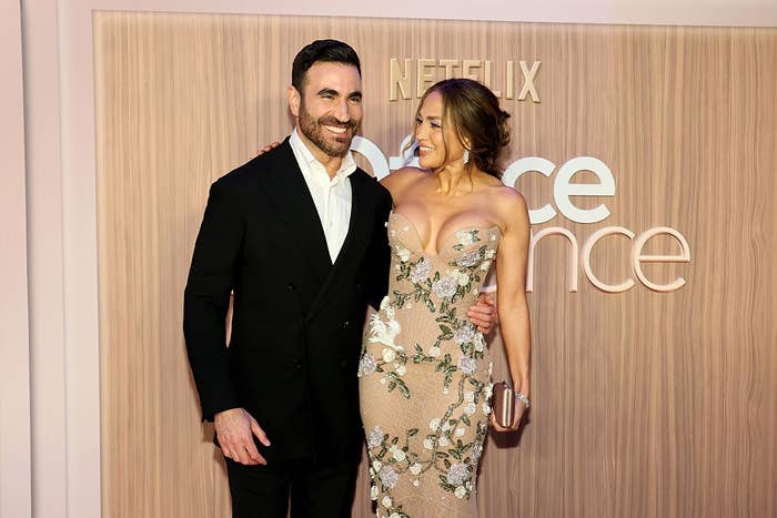 Jennifer Lopez Sets The Record Straight On Brett Goldstein Dating Rumours