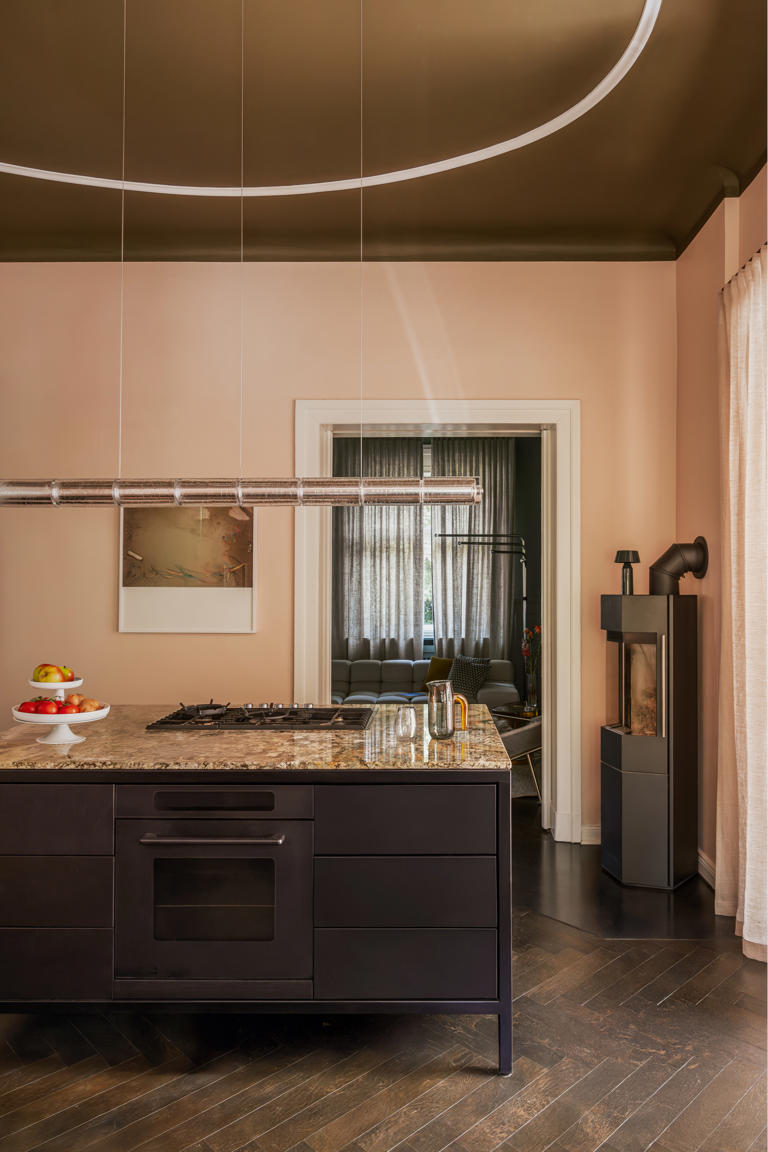 This 120-year-old villa's modern color palette works wonders