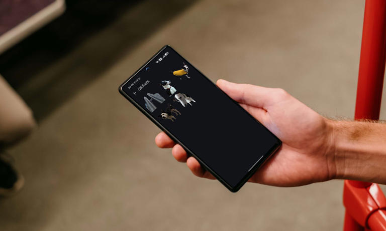 Google Photos on Android finally gives your custom stickers a home