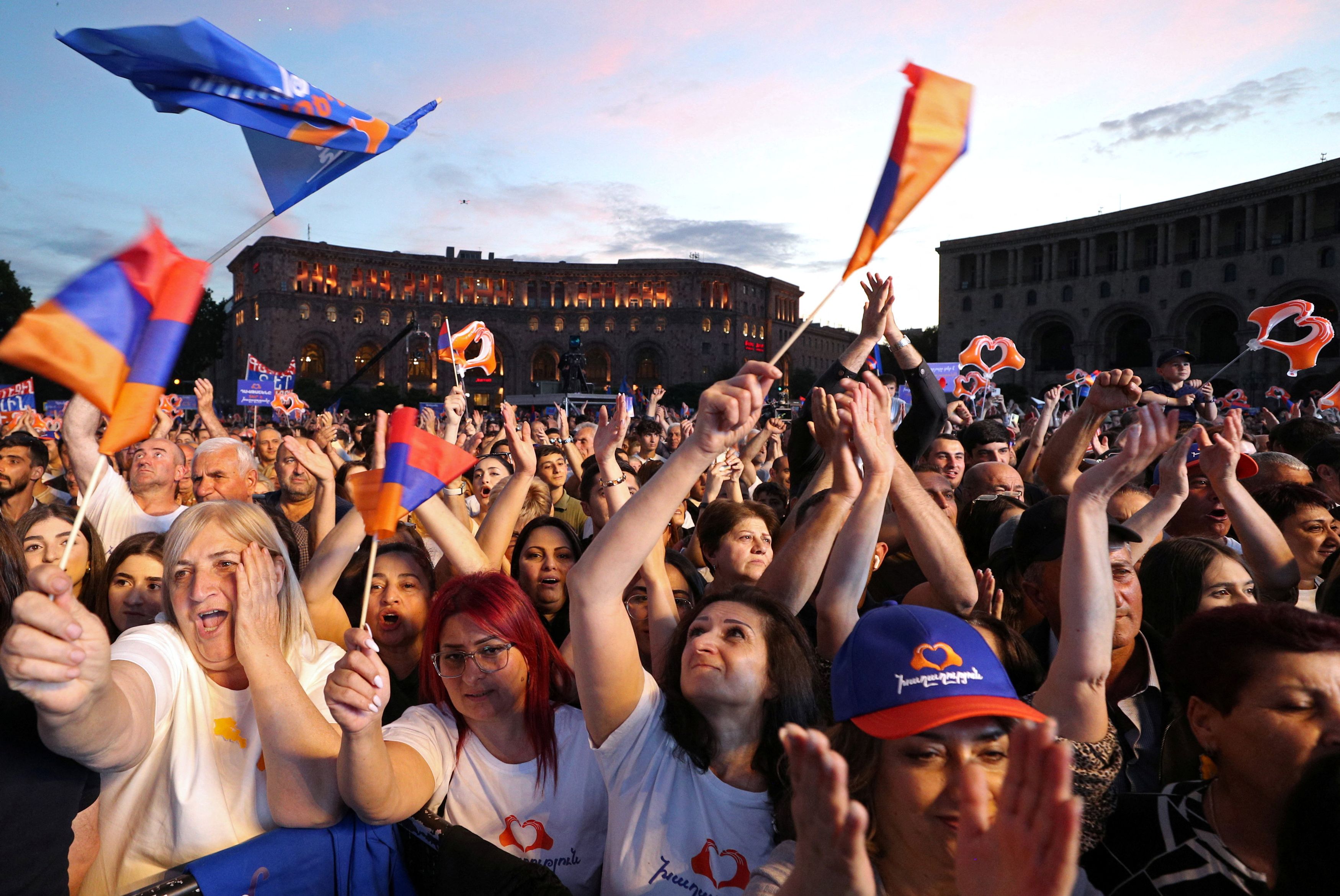Armenia, caught in Trump-Putin power contest, eyes EU and draws Russia ...